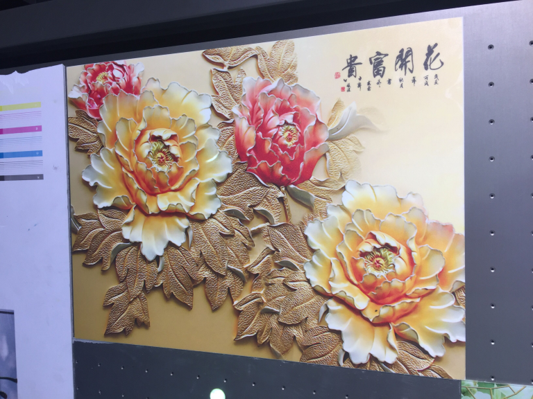 How does a UV printer print out the varnish effect? | Wer-China Blog